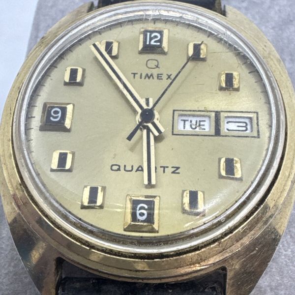Timex Q Quartz Falcon Eye Gold Tone Mens Vintage 1970s Quartz Watch For ...