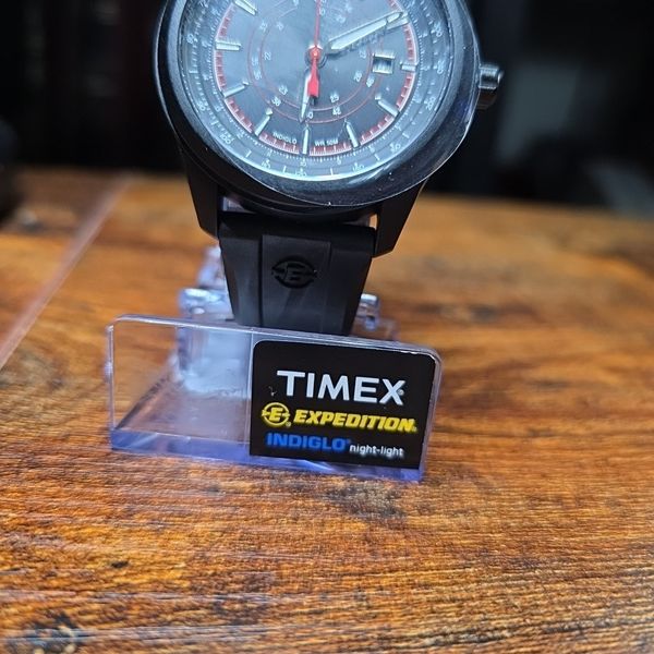 Timex Expedition Watch. INDIGLO night-light Water Resistant 50M ...