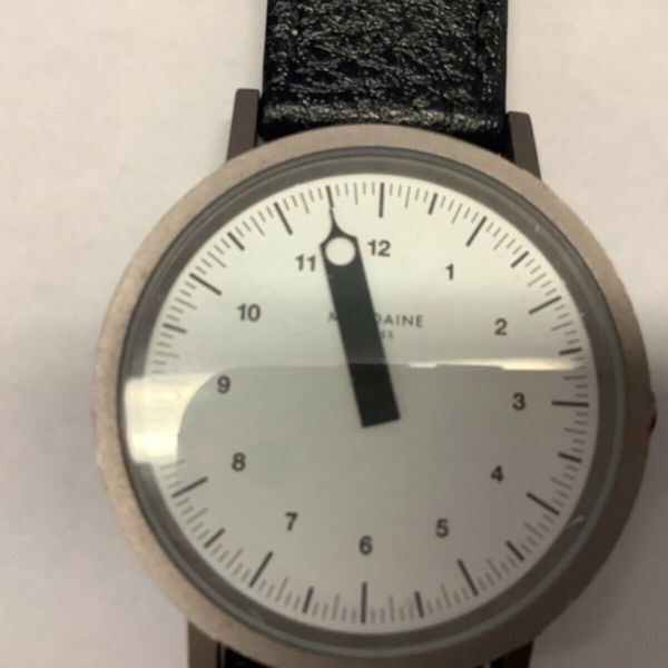 RARE VINTAGE MONDAINE DESIGNER COLLECTION ONE HAND WATCH | WatchCharts
