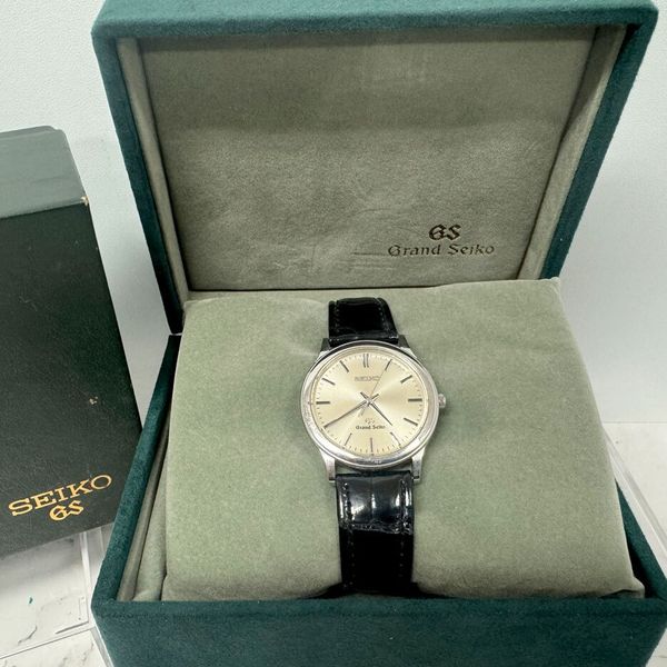 Seiko Grand Seiko Men's Watch, Working Quartz Movement, Box Included ...
