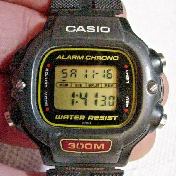 RARE Vintage Casio DW-340, Diver 300M DIGITAL ALARM CHRONOGRAPH MEN ...