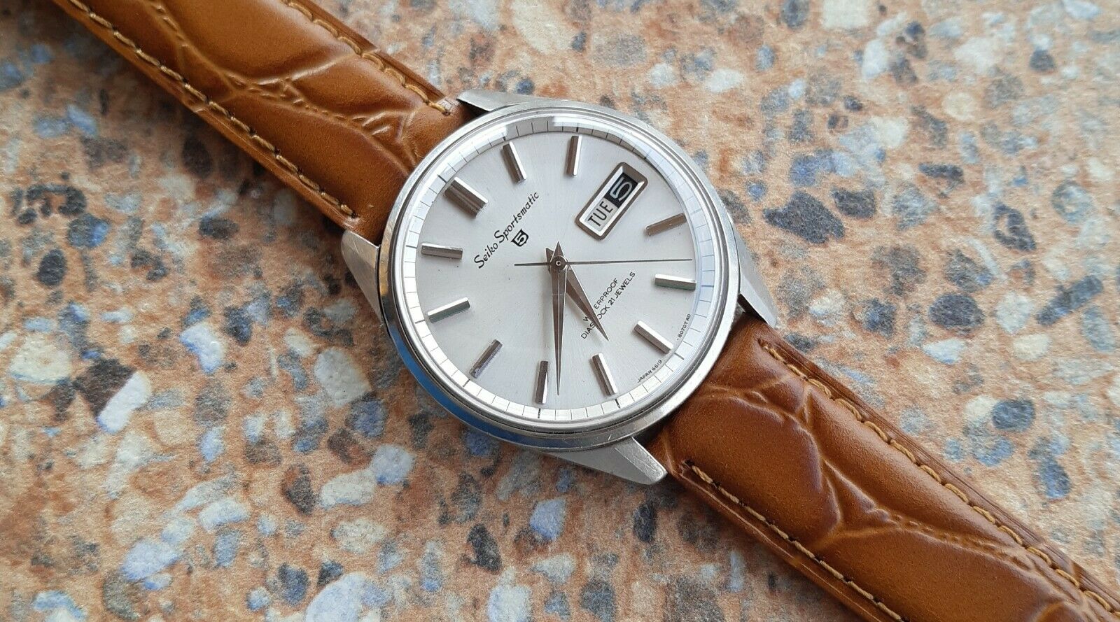 Vintage Seiko Sportsmatic 21 Jewels Automatic 6619 8050 May 1965 JDM | WatchCharts