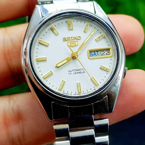 Vintage Of Seiko 5 Automatic Day/Date 17 Jewels Japan Made Men's Wrist Watch | WatchCharts ...