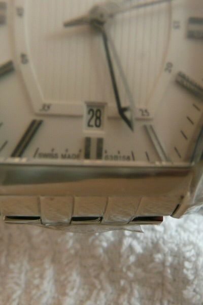 Bulova Accutron Stratford 63B158 Price, Specs, Market Insights ...