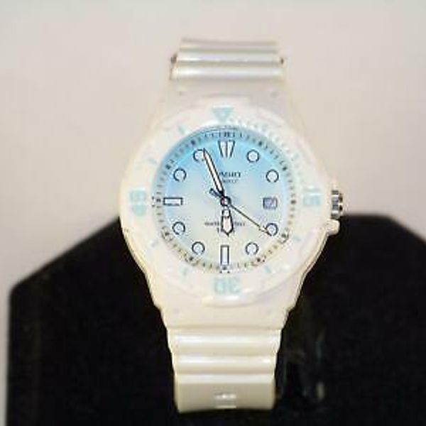 Casio Colorful 3363 LRW-200H Dive Series Women's Watch New Battery ...