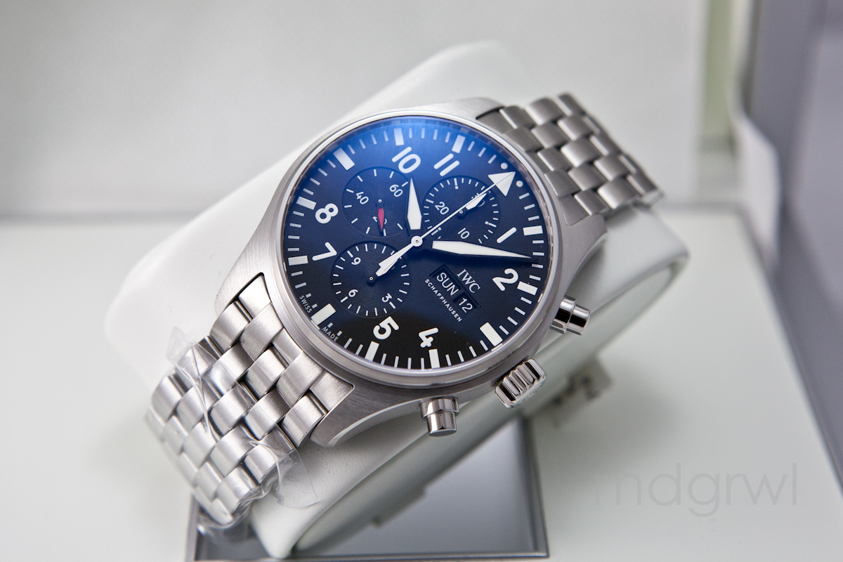FSOT: New 2017 IWC Pilot Chronograph - Black Dial - Bracelet - IW377710 ...