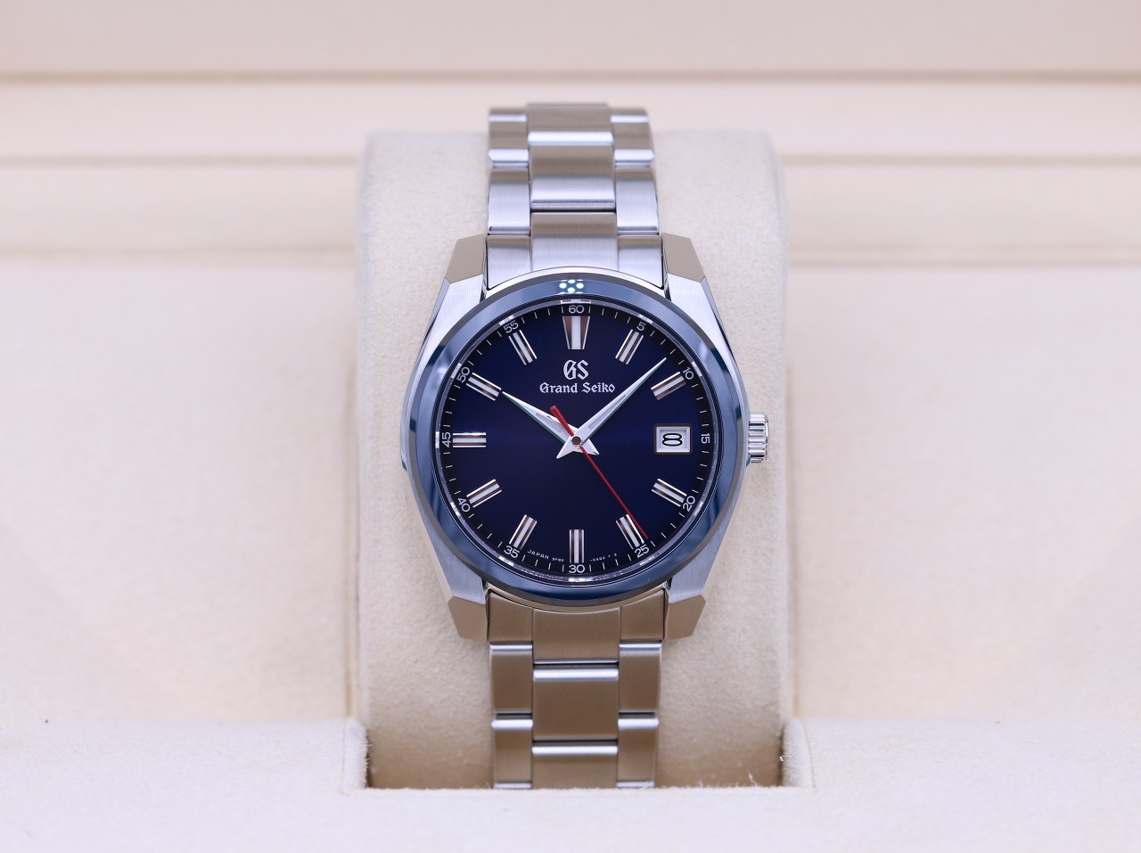 FSOT: Grand Seiko SBGP015 Limited Edition - 2020 Box & Papers | WatchCharts