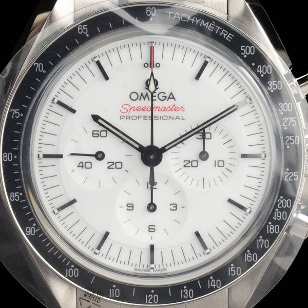 FSOT: BNIB 2024 Omega Speedmaster White Sapphire Sandwich Box Papers ...