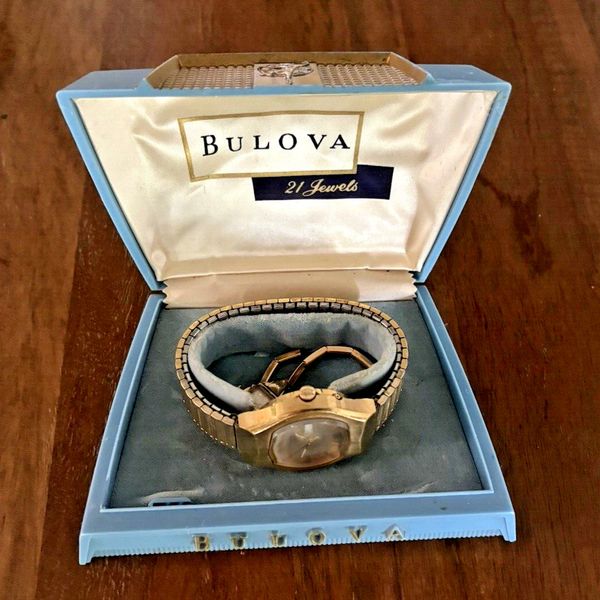 Vintage Bulova Accutron N7 Quartz Men's & Womenâ s L6 Watch, Case ...