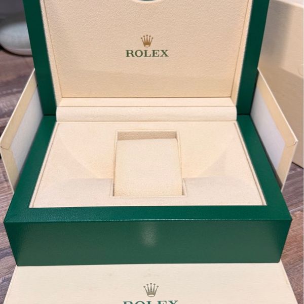 Rolex Box | WatchCharts Marketplace