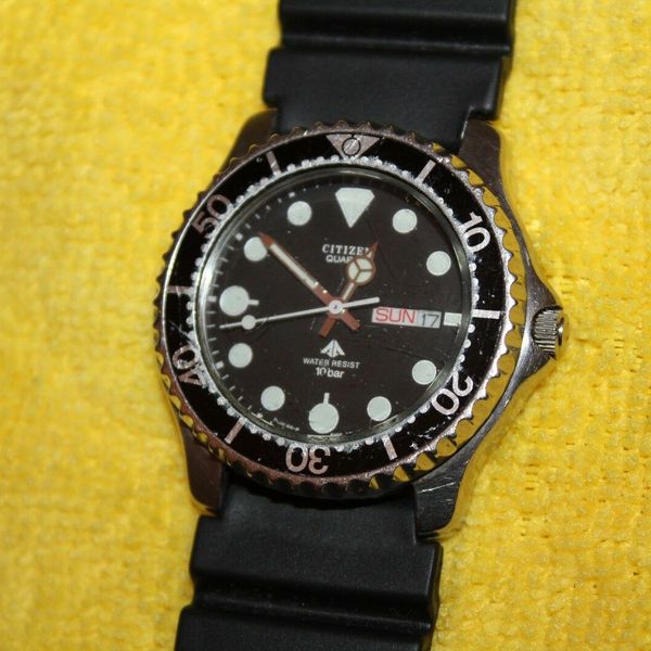 Vintage CITIZEN Quartz Men Diver's Wristwatch Japan Movement 10 Bar ...