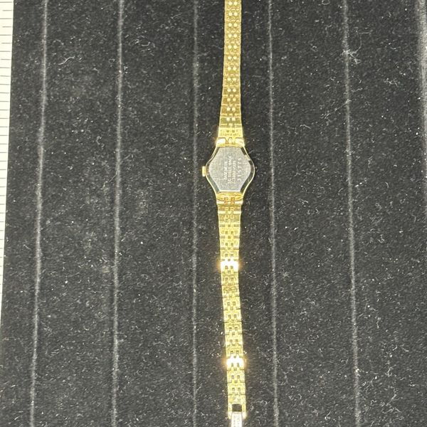 Vintage Seiko Quartz Gold Tone Watch | WatchCharts Marketplace