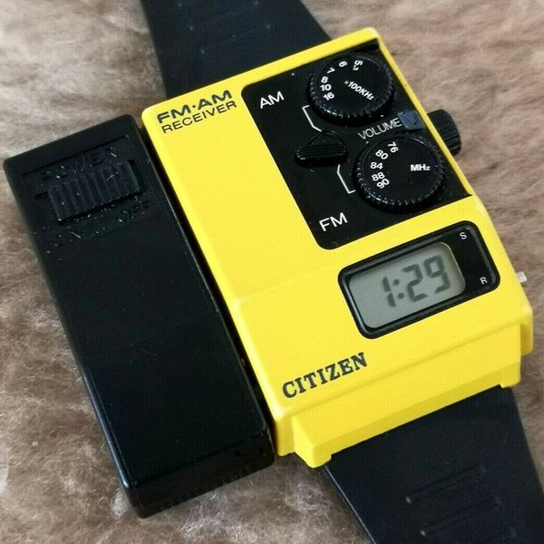 CITIZEN D030 SOUNDWICH DIGITAL AM/FM Receiver YELLOW 47mm Watch ...