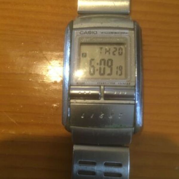 Retro Casio Illuminator Watch 1605 LA-200 genuine 1970s | WatchCharts ...