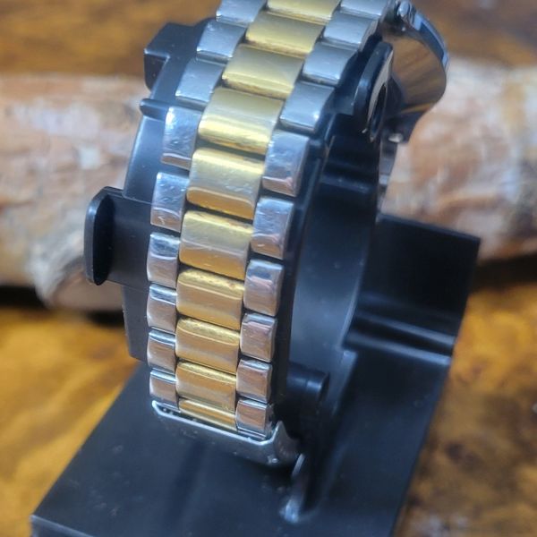 1980s - Timex Sprite 32mm Men's Hand Wind Two Tone Wrist Watch ...