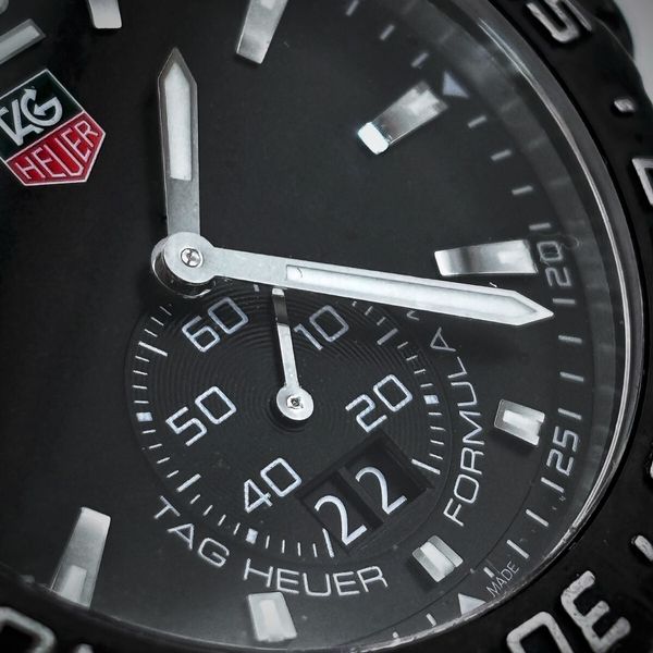 Tag Heuer Formula 1 - Sub seconds. Date aperture - WAU1110 ...