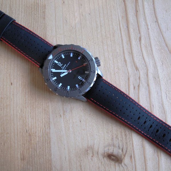 Sinn U - The Hour Glass - 47mm case - limited to 200 pieces only - in ...