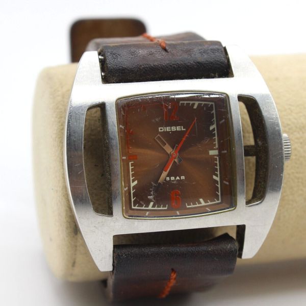 Vintage DIESEL DZ-2111 Designer Classic Watch Square Tea Thai Silver ...