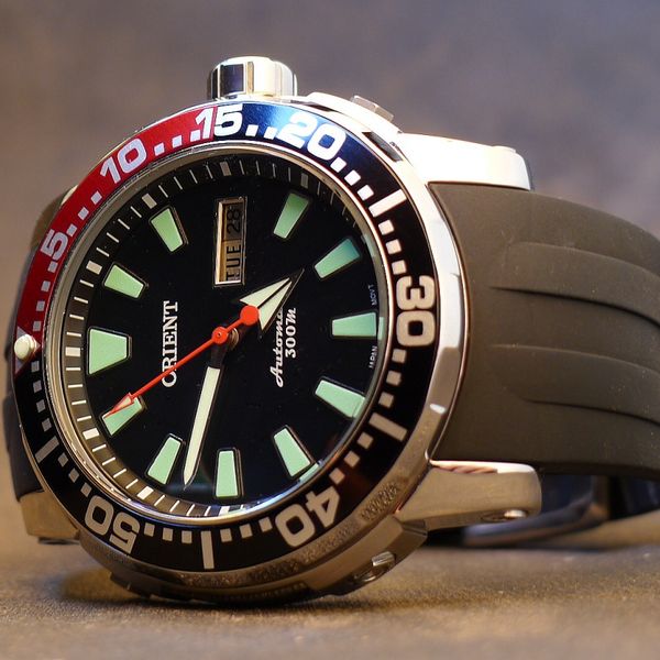 Orient 300m (Poseidon) | WatchCharts Marketplace
