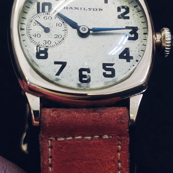 Vintage Hamilton cushion WWII 986A | WatchCharts Marketplace