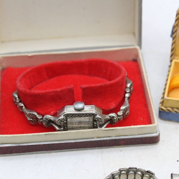 F x15 Vintage Ladies Manual Wind Running Wristwatches Inc. Seiko ...