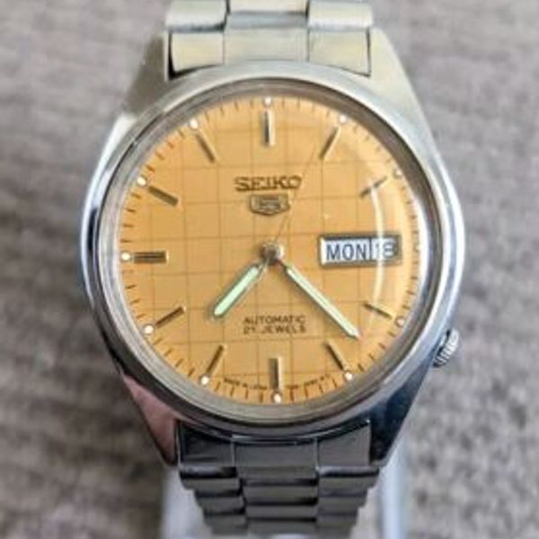 1983 Seiko 5 Automatic Men's Watch in Great Condition with Rare Golden ...