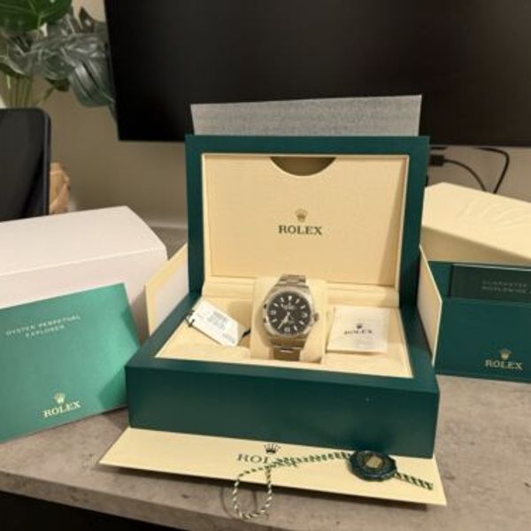 2023 Rolex Explorer 36 - 124270 - Full Set - Box and Papers ...