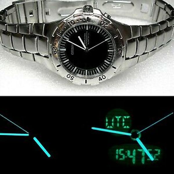 Citizen World Time JU0050-51E Kal. U010 Ana-Digi LCD 1/100 Chrono ...