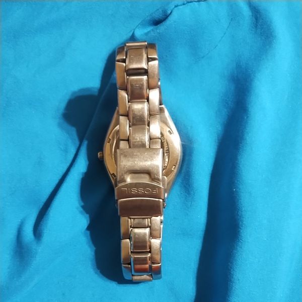 Fossil Blue Watch With Gorgeous Red Dial AM 3315 | WatchCharts Marketplace