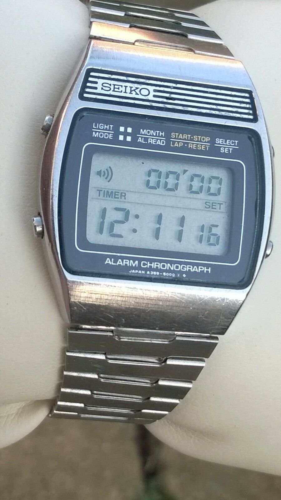 Seiko Mens LCD Digital Alarm Chronograph Watch A359-5010 | WatchCharts Marketplace