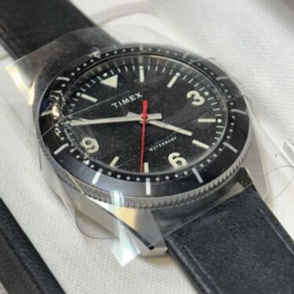 Timex x HODINKEE Waterbury Automatic Dive Watch Limited Edition ...