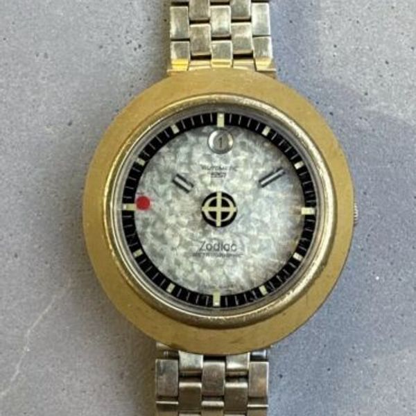 Vintage Zodiac Mystery Dial Date Astrographic Men Watch | WatchCharts ...