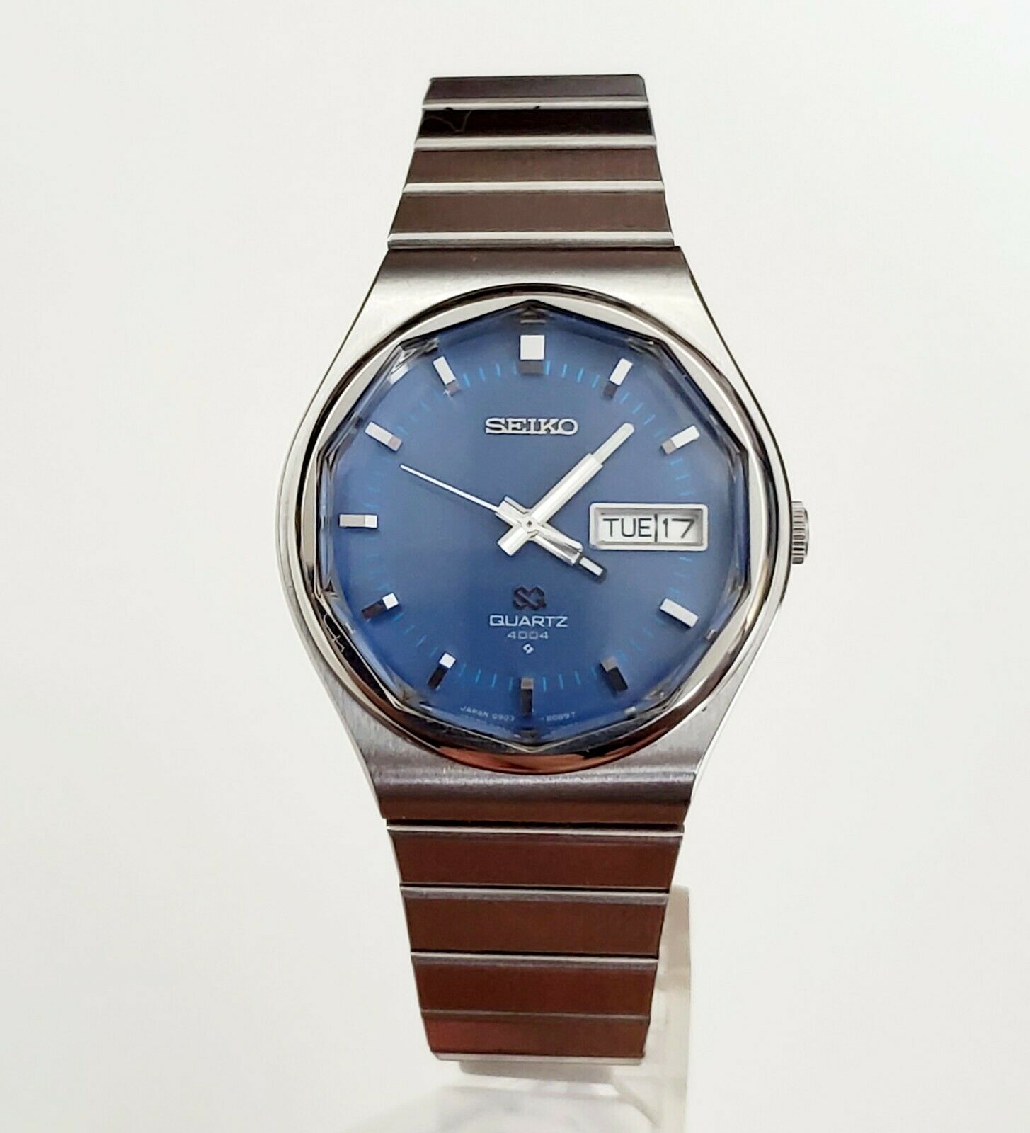 Seiko SQ (0903-8079) Market Price | WatchCharts