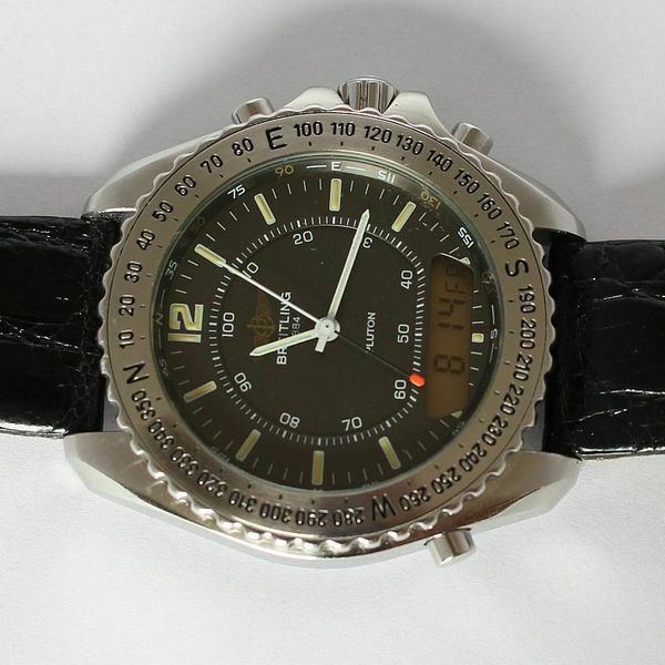 BREITLING Pluton 1884 Ref A51038 42 mm Quarz | WatchCharts