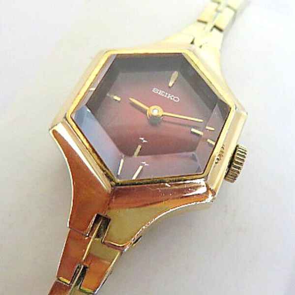 Vintage Seiko Ladies Beveled Hexagon Red Dial Mechanical Dress Watch w ...