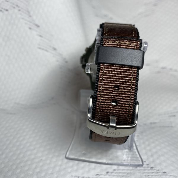 NEW with STAND! Timex Expedition Indiglo WR100m Mens Watch ...