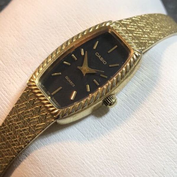 Vintage Casio Womenâ s Gold Tone Tonneau Shaped Dress Watch Analog New ...