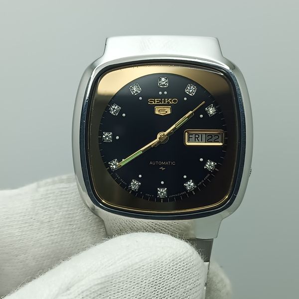 Vintage Seiko 5 Black Sunburst Dial 7009-5140 Automatic Men's Watch ...