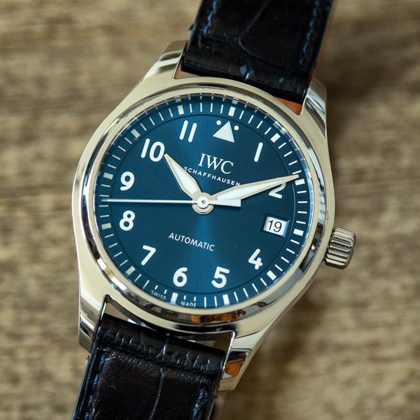 [$2,799 USD] IWC Pilot 36 Blue Dial IW324008 | WatchCharts