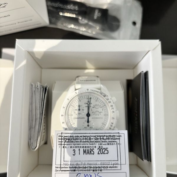 MoonSwatch "Mission To The Moonphase" OMEGA White Snoopy Full Moon NEW ...