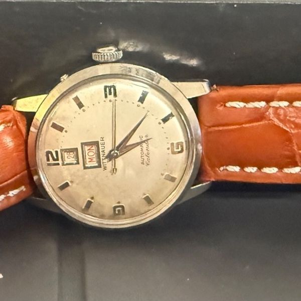 1950s Wittnauer Automatic Day Date Calendar Watch Runs 33mm