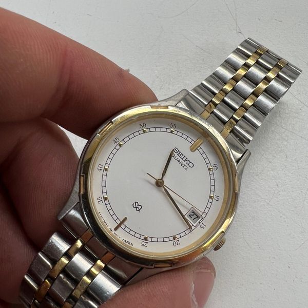 GENTS VINTAGE SEIKO QUARTZ 5Y22-8A40 WRISTWATCH | WatchCharts Marketplace
