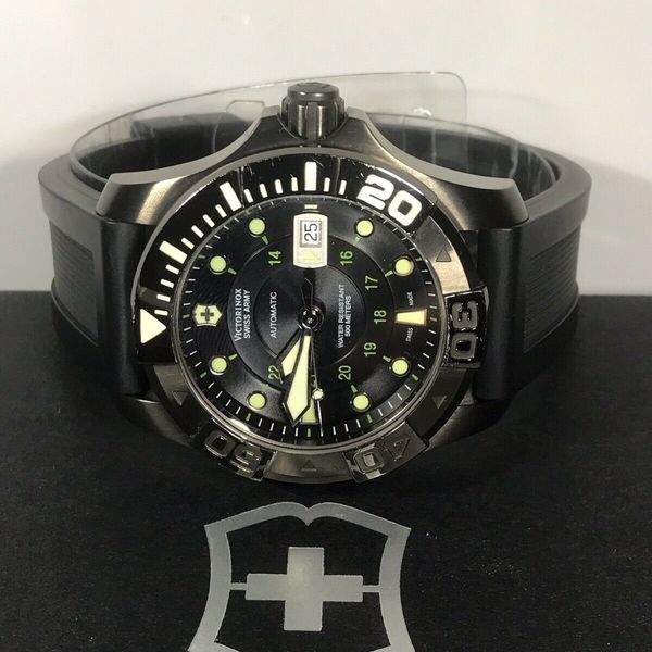 VICTORINOX Dive Master 500 Men’s Rubber Strap Automatic Watch 241355 ...