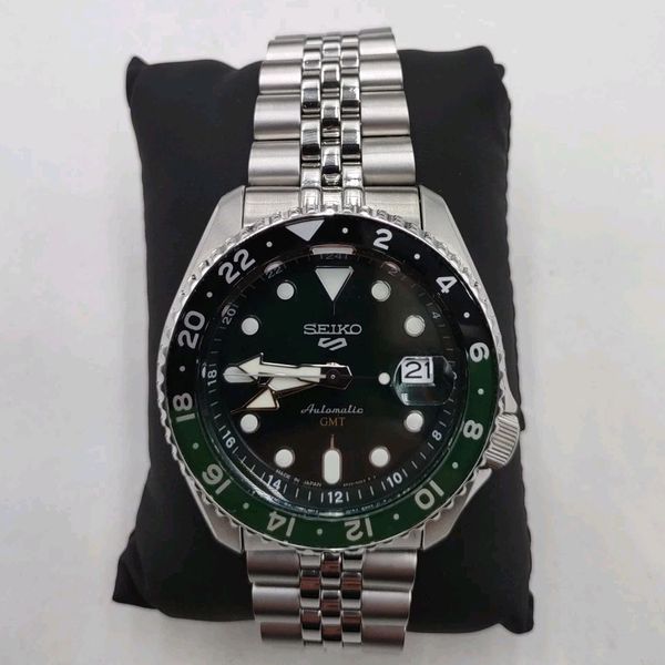Seiko 5 Sports SKX Sport GMT Green Dial Stainless Steel Watch SSK035 ...