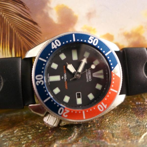 Sporty Smaller, Ladies Size 33mm Seiko Pepsi Divers 4205 0140 Date Auto ...
