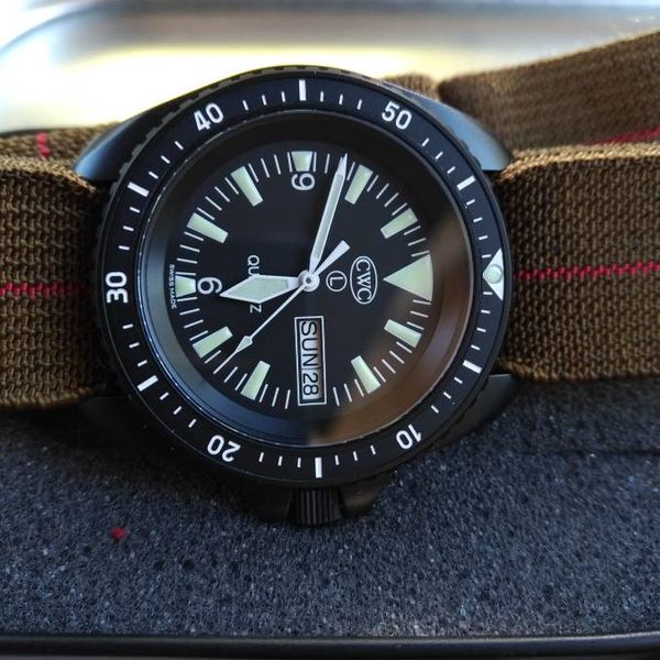 FS: CWC SBS Diver with lots of extra straps | WatchCharts Marketplace