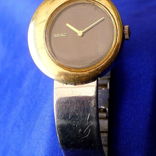 1960 SEIKO LADIES WATCH 11-1020 MANUAL TWO TONE OFFSET BLACK DIAL, VERY ...
