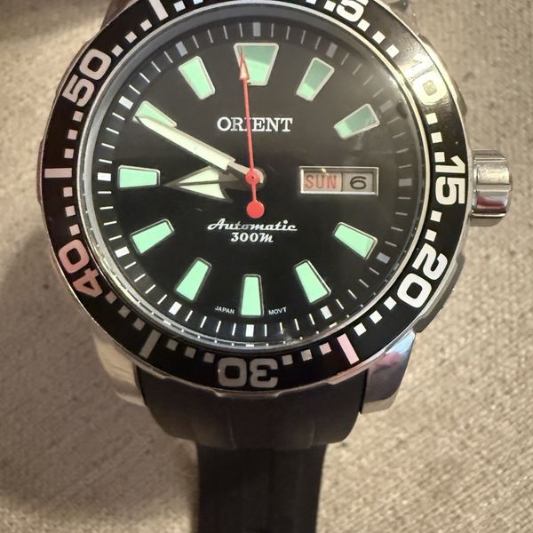 Orient Poseidon Menâ s Automatic 300 Meter Day/Date Divers Watch ...