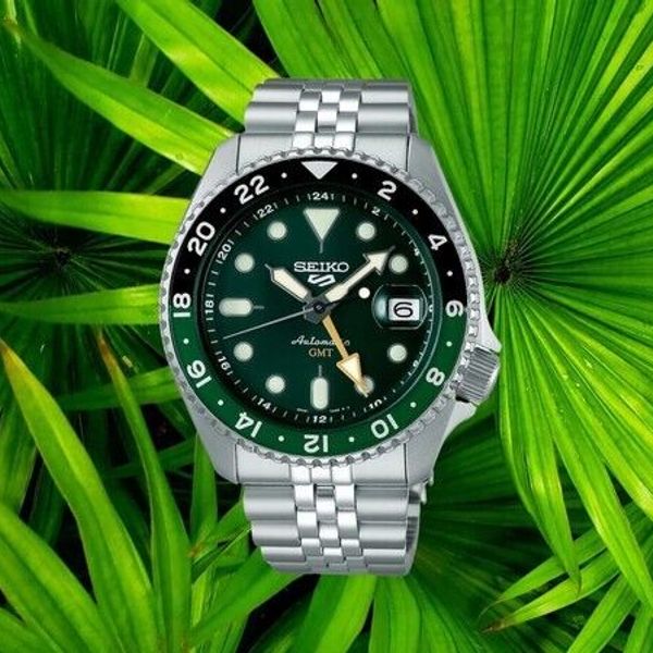 SEIKO GMT GREEN WATCH | WatchCharts Marketplace