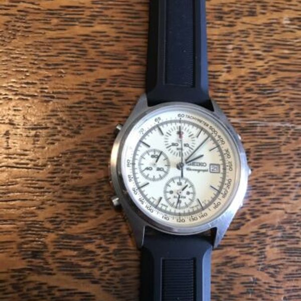 vintage Seiko 7T32-7C60 chronograph, Lume / Glow | WatchCharts